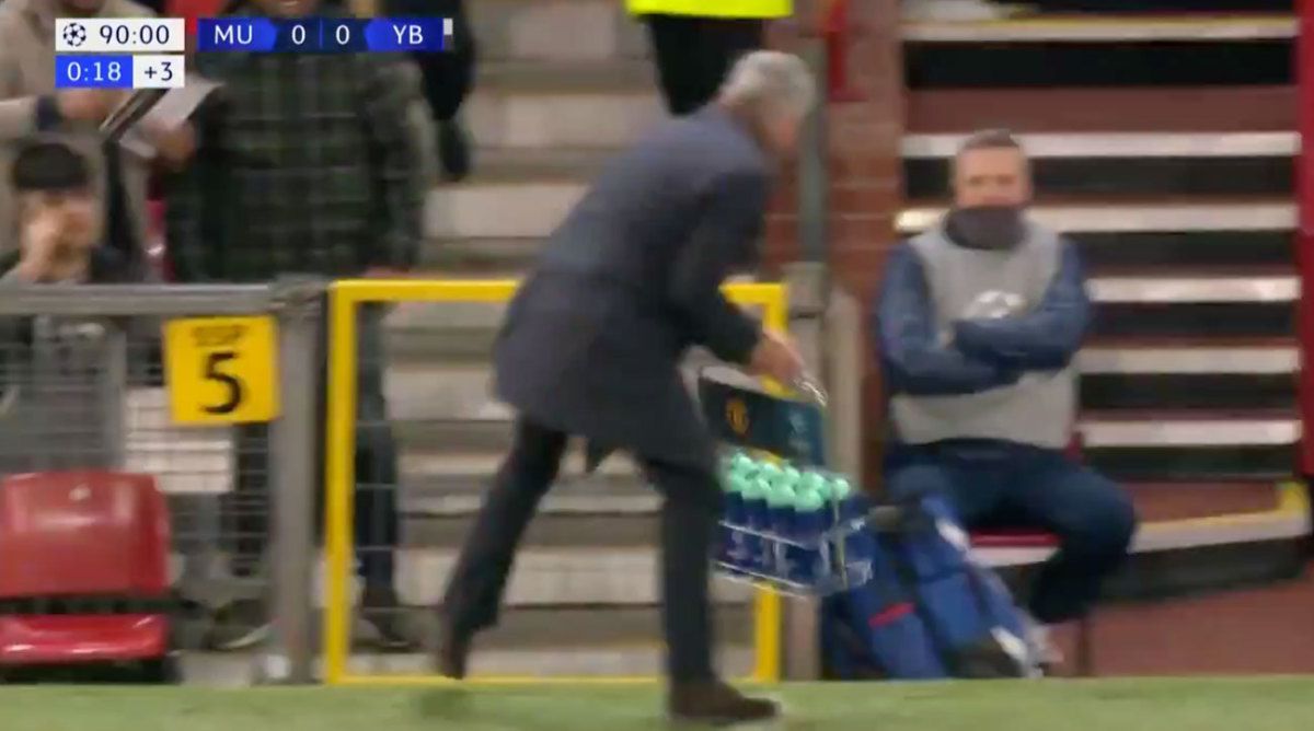 Jose Mourninho bashes water bottles, boasts his UCL record (VIDEO ...