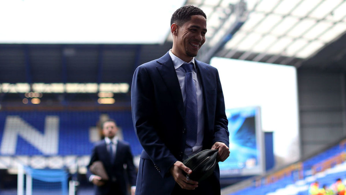Former Spurs & Everton Star Steven Pienaar Announces Retirement From ...