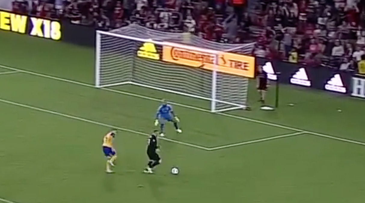 Wayne Rooney first MLS goal: Slides ball past former teammate (Video ...