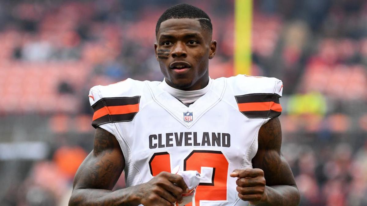 Browns' Josh Gordon returns to Cleveland after leave of absence ...