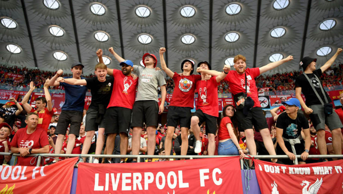 VIDEO: Section of Liverpool Fans Heckle Manchester United Star Upon ...