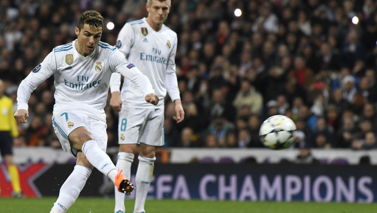 Cristiano Ronaldo PK trick: Ball lifts for Real Madrid star's kick ...