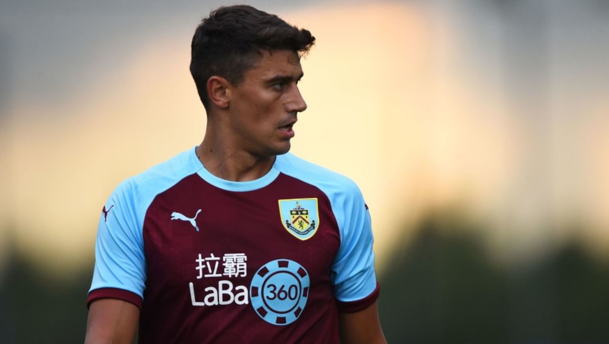 Burnley Defender Matt Lowton Signs New Three-Year Deal at Turf Moor ...