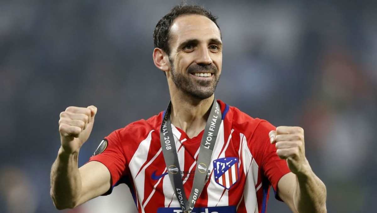 Atletico Madrid Veteran Juanfran Signs New 12-Month Contract to Extend ...