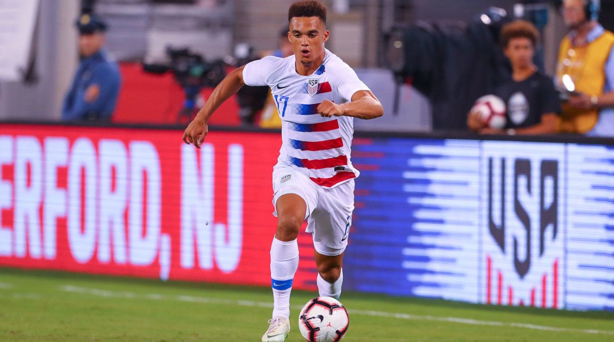 Antonee Robinson: USMNT left back sprains ankle, out for matches ...