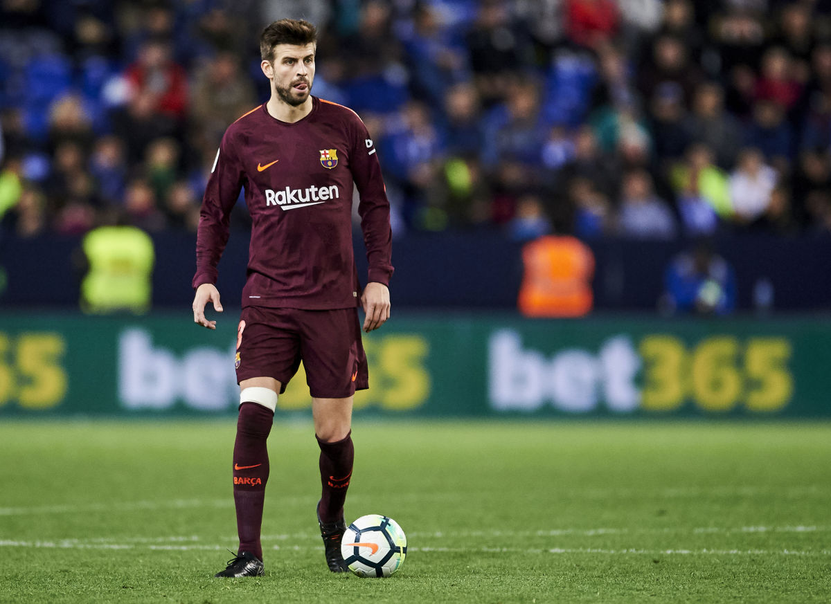 Barcelona Ace Gerard Pique Takes Sly Dig at Real Madrid Over Guard of ...