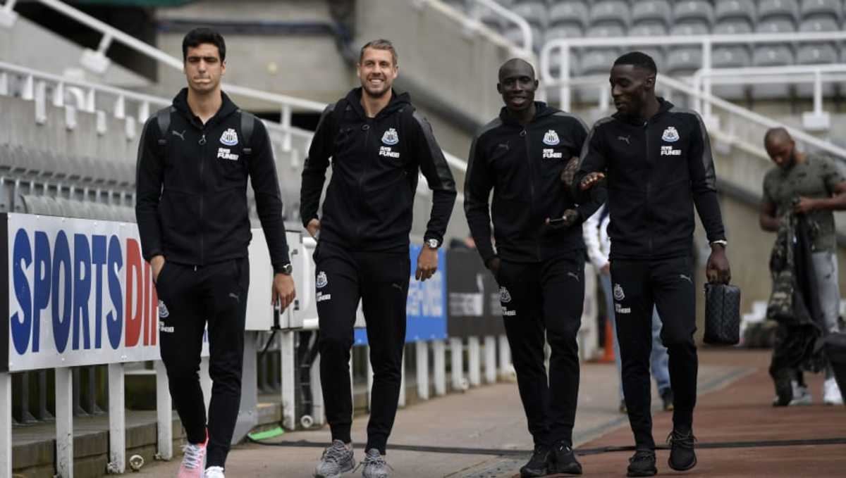 Newcastle Defender Back in Training Months Ahead of Schedule After Long ...
