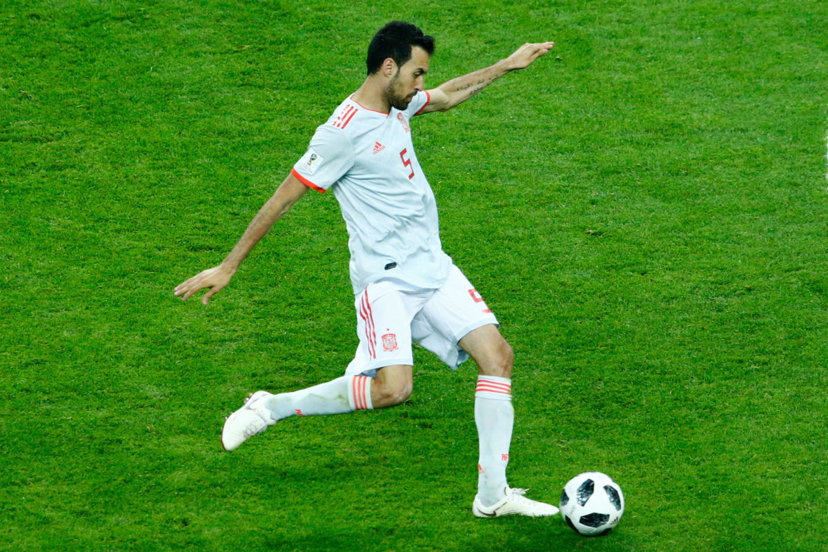 Sergio Busquets Names His Ideal Midfield Partner in the Spanish World ...