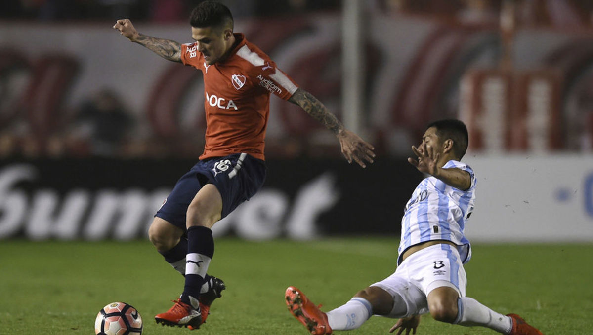 Fabricio Bustos: Bayern Munich eyes Argentine as Rafinha successor ...