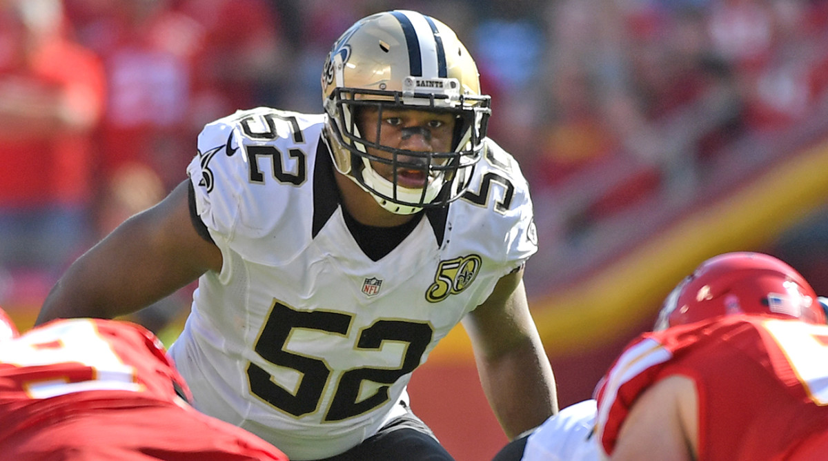 How an NFL Linebacker Reads Plays Before the Snap - Sports Illustrated