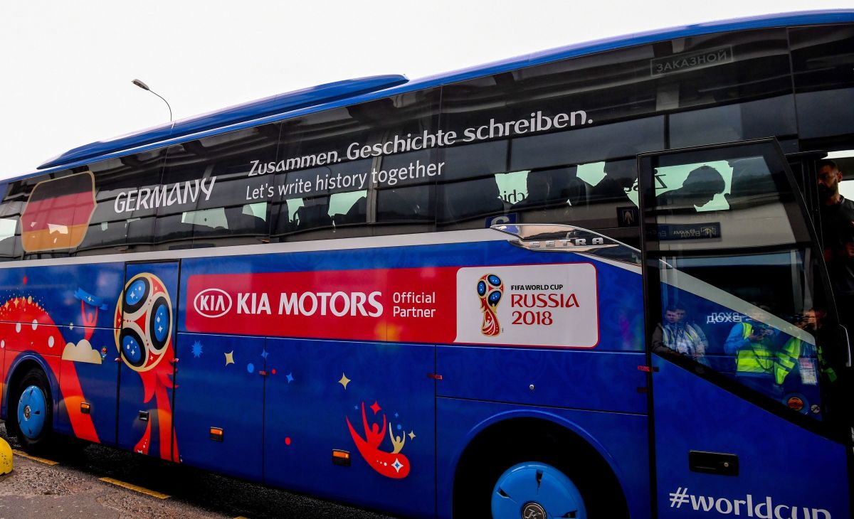 PHOTO: Germany Team Bus Slogan Hilariously Sums Up Die Mannschaft's ...