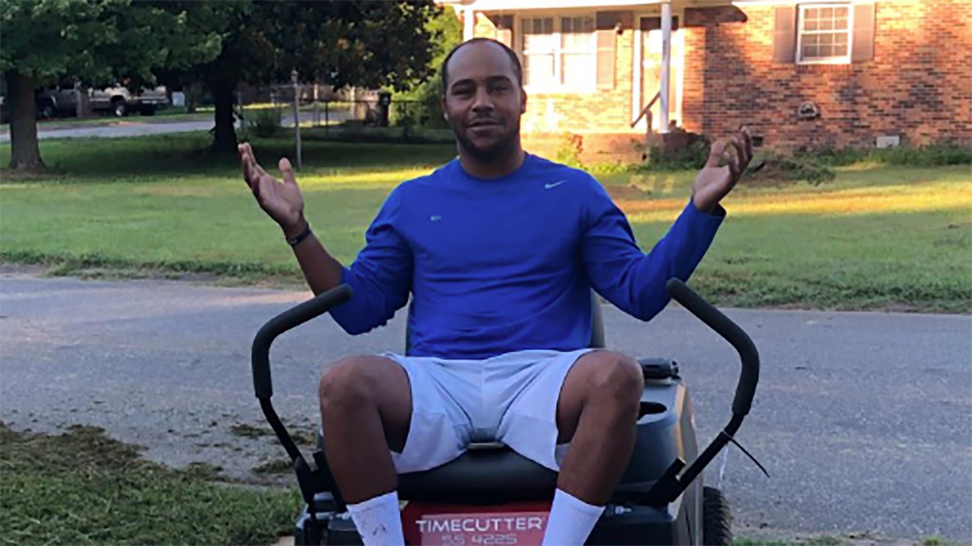 Harold Varner III mows parents lawn day after finishing 5th - Sports ...