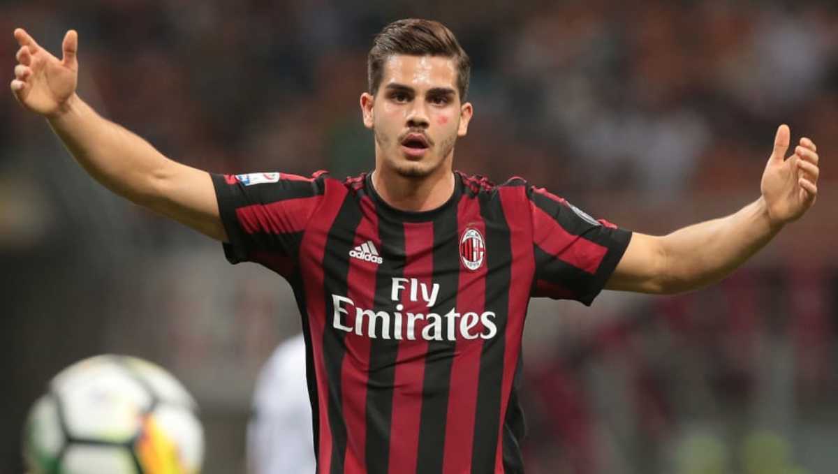 Wolves and Arsenal Eyeing AC Milan Striker With Rossoneri Demanding € ...