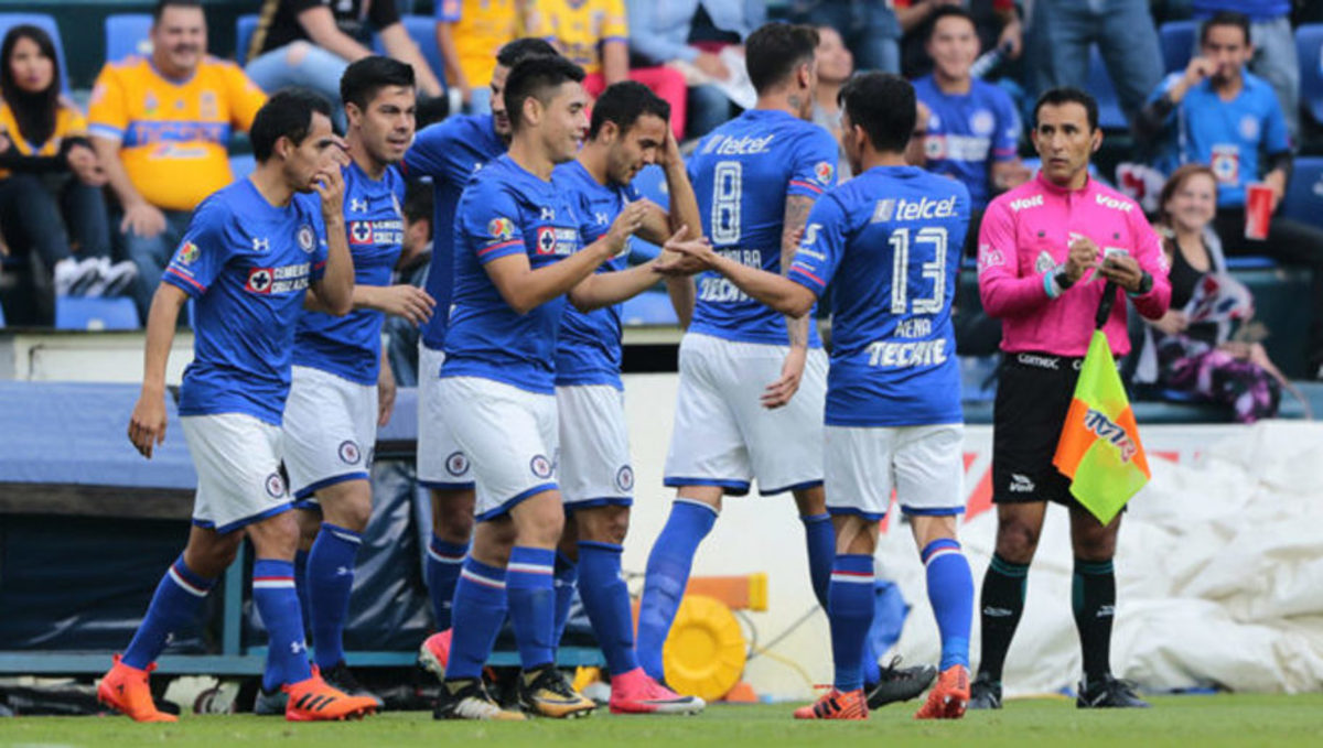 A este mediocampista de Cruz Azul lo quieren de vuelta en Sudamérica ...