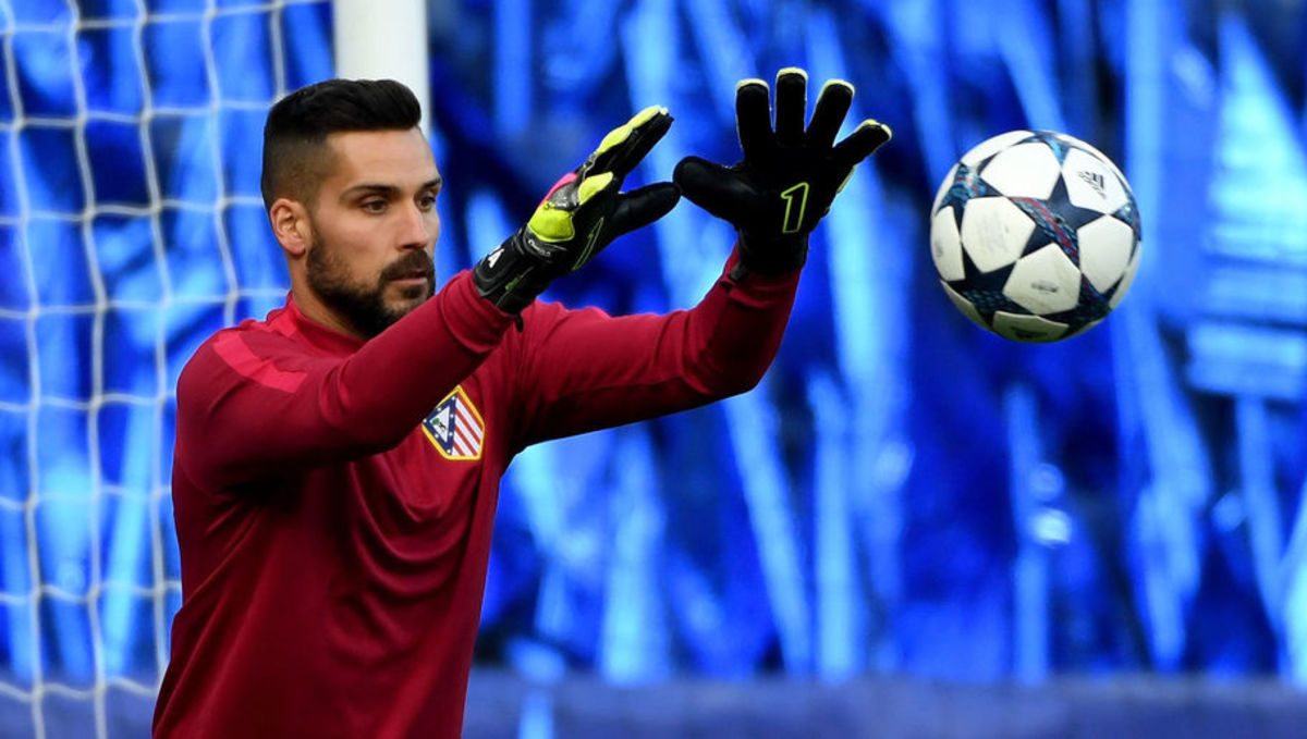 Miguel Angel Moya Ends 4-Year Atletico Spell as Keeper Joins Real ...