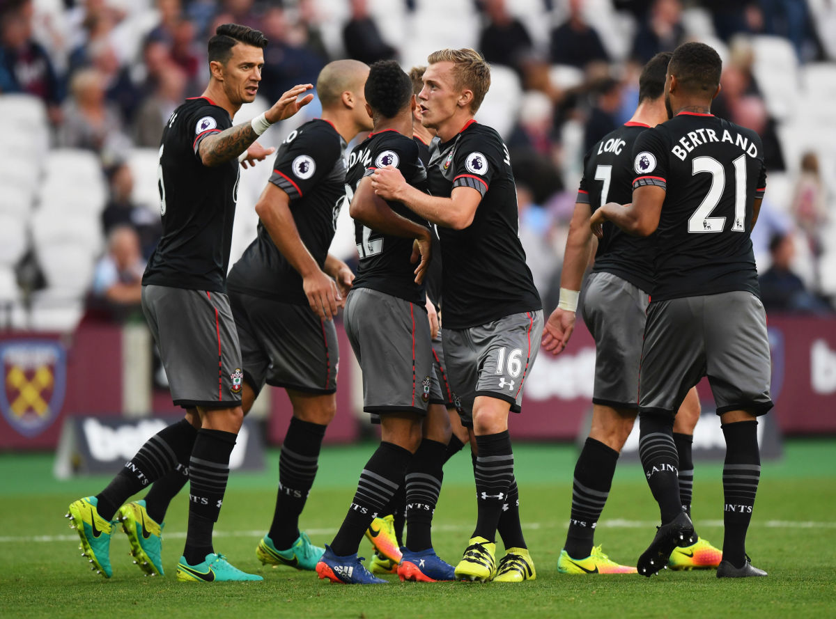 ON THIS DAY: Taibi Howler Costs Man Utd, Saints Destroy Hammers & Ekoku ...