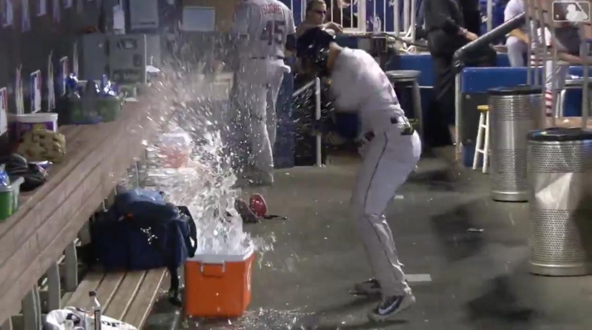Carlos Gomez video: Rays OF hits water cooler in dugout - Sports ...
