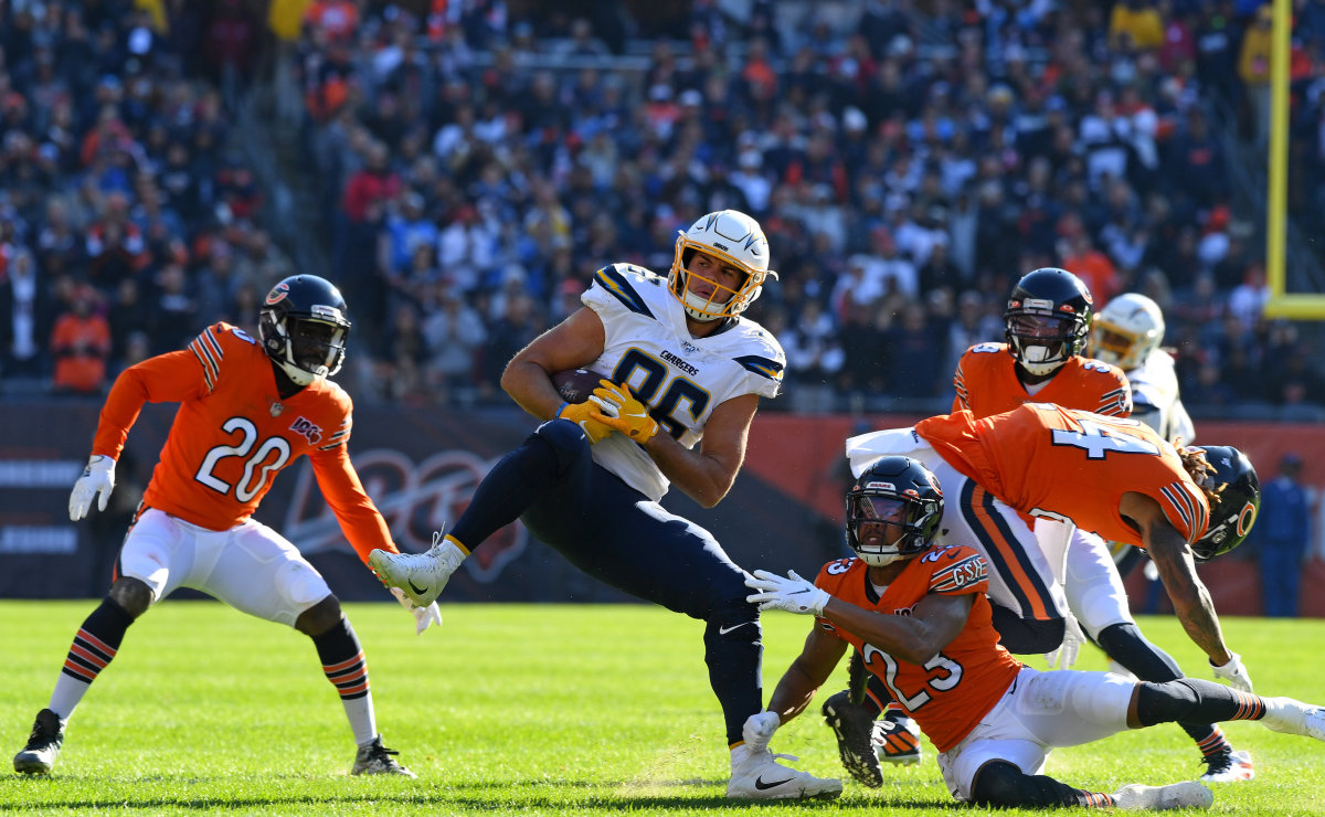 Now It's Bears' Turn to Fight Through Adversity - Sports Illustrated ...