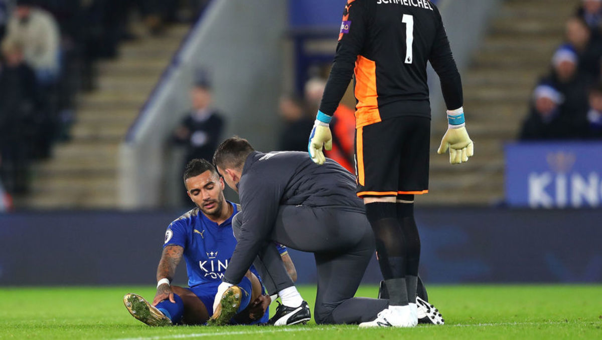 Leicester City's Danny Simpson to Miss 'a Few Weeks' With Hamstring ...