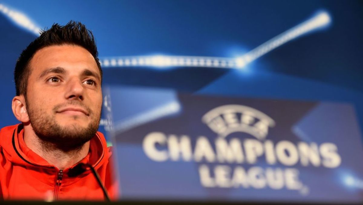 Newcastle Close in on Deal for Benfica Midfielder Andreas Samaris ...