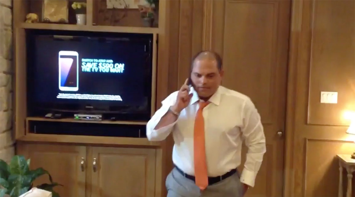 Pudge Rodriguez finds out he made Hall of Fame (video) - Sports Illustrated