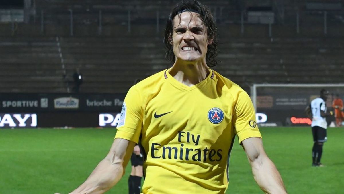 REVELADO | El prestigioso club en el que ha ingresado Cavani gracias a ...