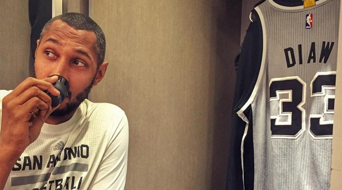 Boris Diaw signed a fan's coffee maker - Sports Illustrated