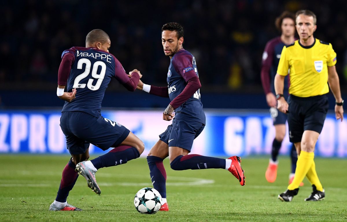 Brazilian Reports Claim PSG Stars Suspicious of Superstar Neymar's ...