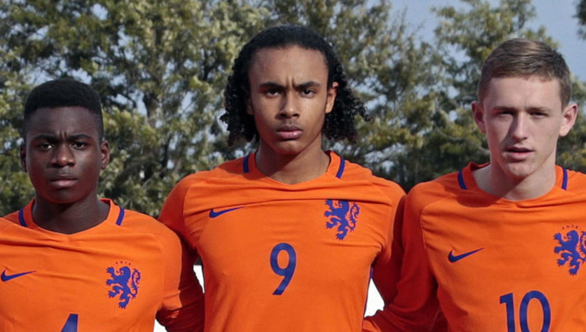 Dutch Star Lands in Liverpool as Rivals Look to Beat Reds to His ...