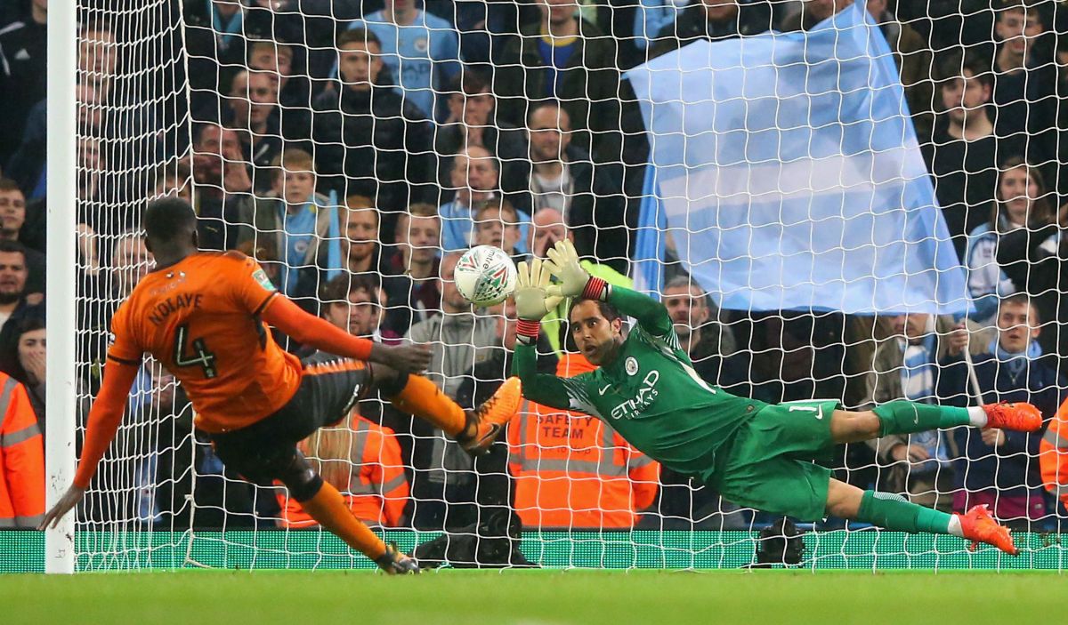 Man City's Gundogan Hails Claudio Bravo as 'Penalty Killer' Following ...