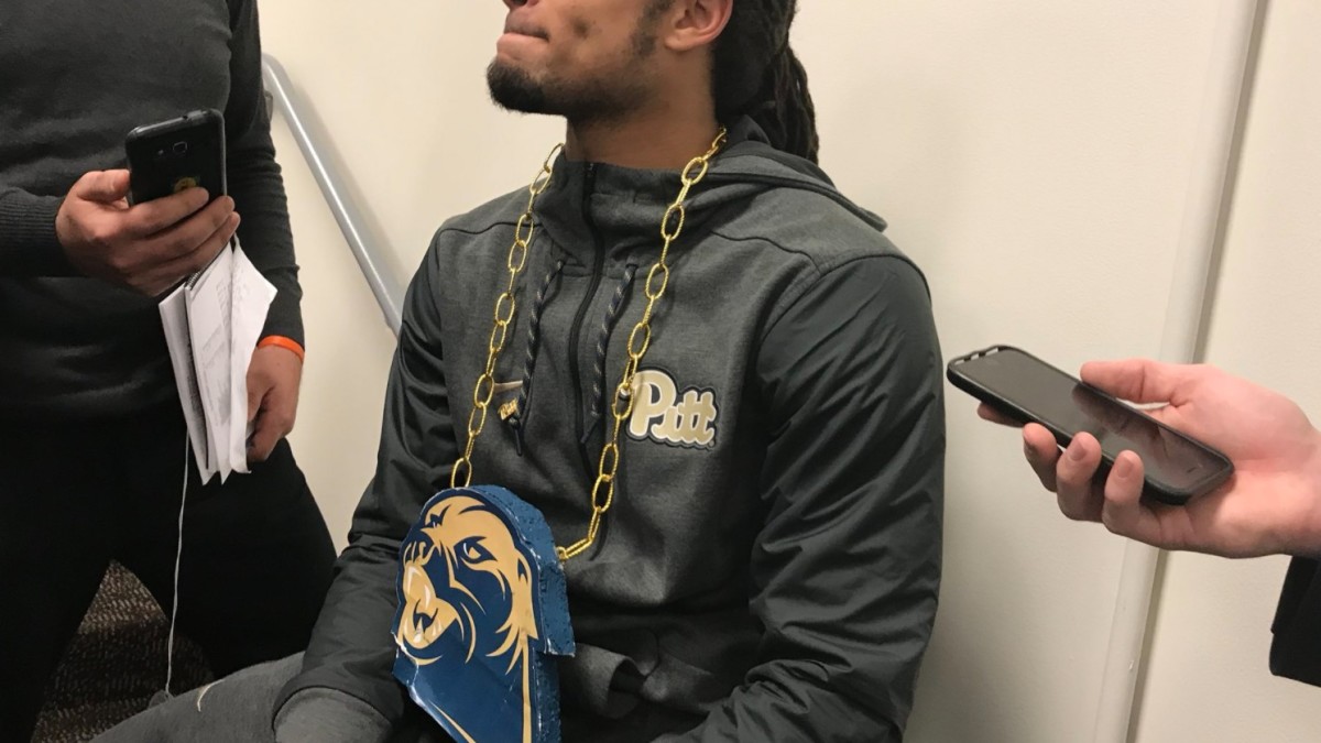 Pittsburgh shows off chain after beating No. 2 Miami - Sports Illustrated