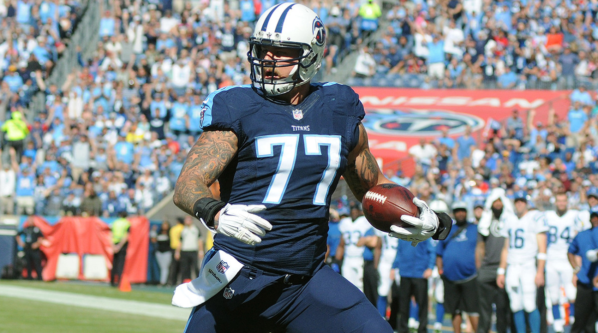 Taylor Lewan tops Titans' 10 most important players - Sports Illustrated