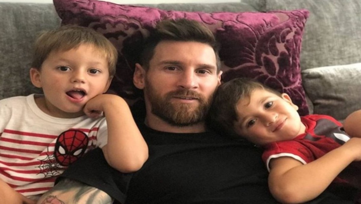 TIERNO | El genial baile de los hijos de Messi a ritmo de AC/DC ...