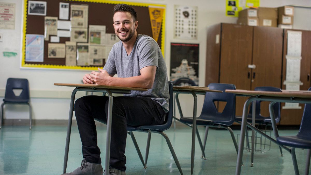 Cubs' Kris Bryant goes back to Bonanza High School (video) - Sports ...