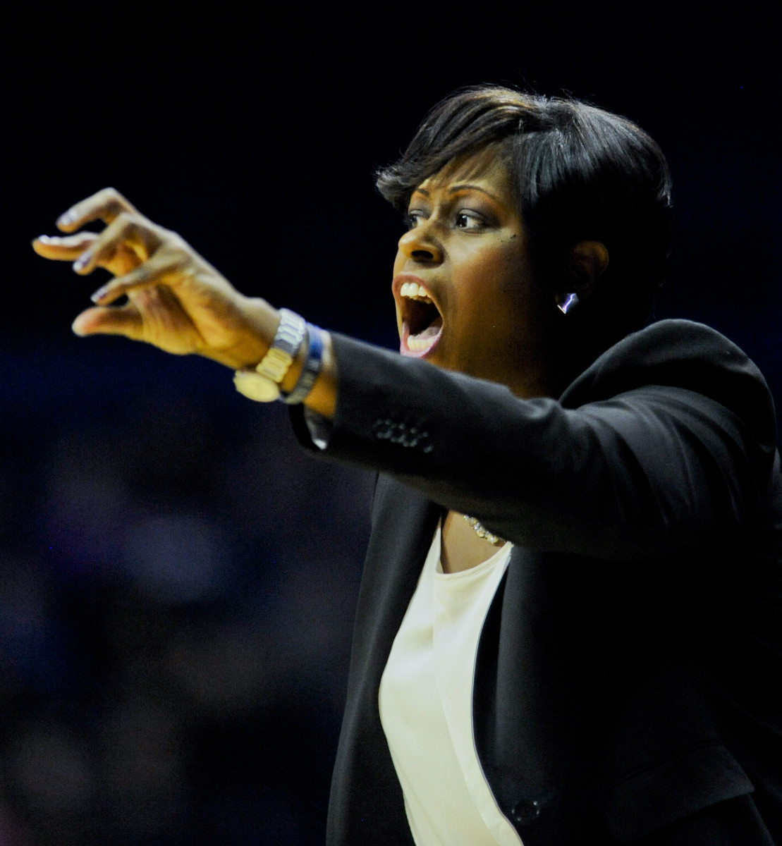 AP source: Georgetown names Howard women's hoops coach - Sports Illustrated