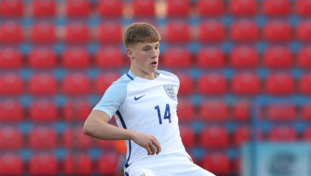 Everton Announce £6m Capture of Talented Newcastle Star Lewis Gibson on ...