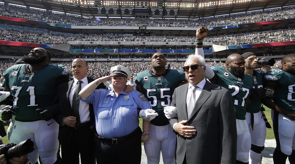 Philadelphia Eagles protest: Players lock arms for anthem - Sports ...