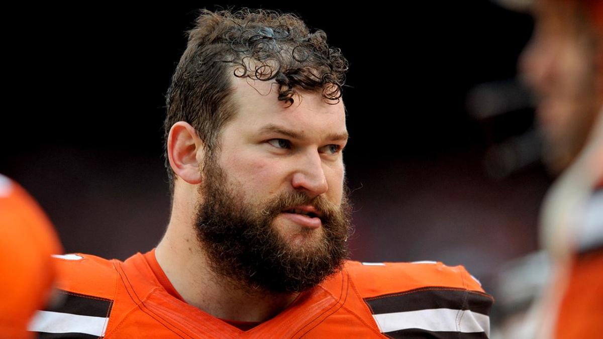 Joe Thomas Injury: Browns LT misses first snaps of career - Sports ...