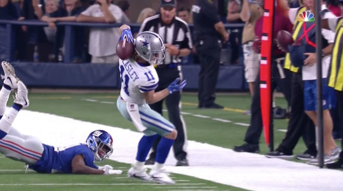 Cole Beasley catch: Cowboys WR pins ball to his back (video) - Sports ...