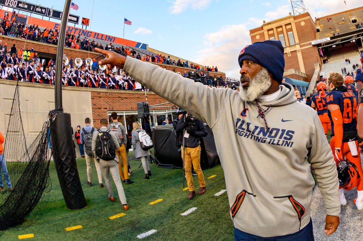 Illini Pick Up Commit From 2020 3-star QB Gregory 'Deuce' Spann ...