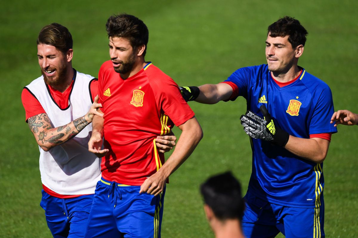 REVEALED: Fans Vote for the Star Spanish Defender They Would Rather ...