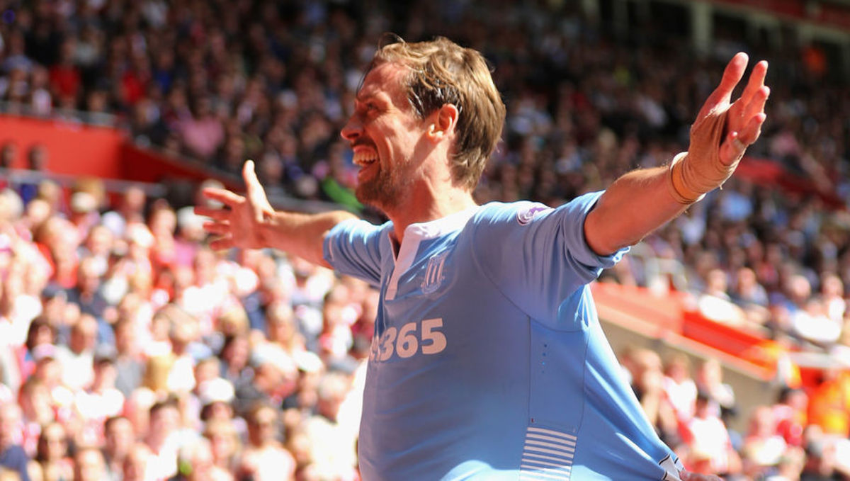 Peter Crouch Replies Fantastically When Asked if He Could Break Shearer ...