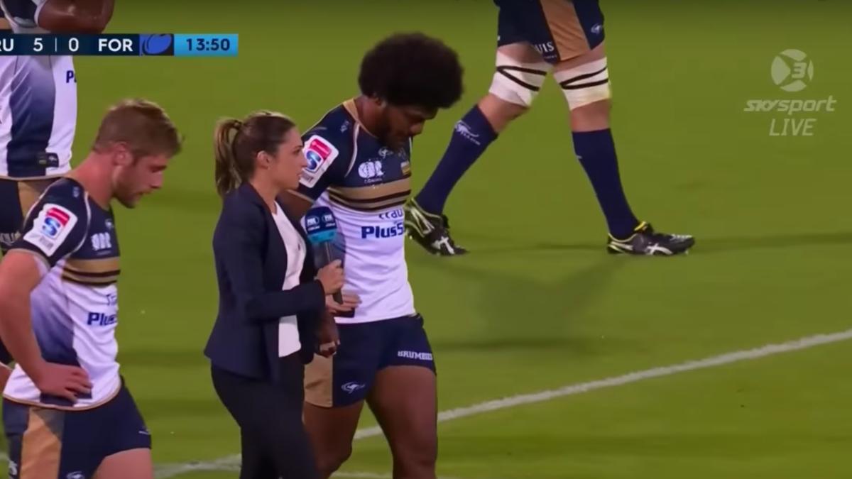 Rugby player interviewed on field right after try (video) - Sports ...