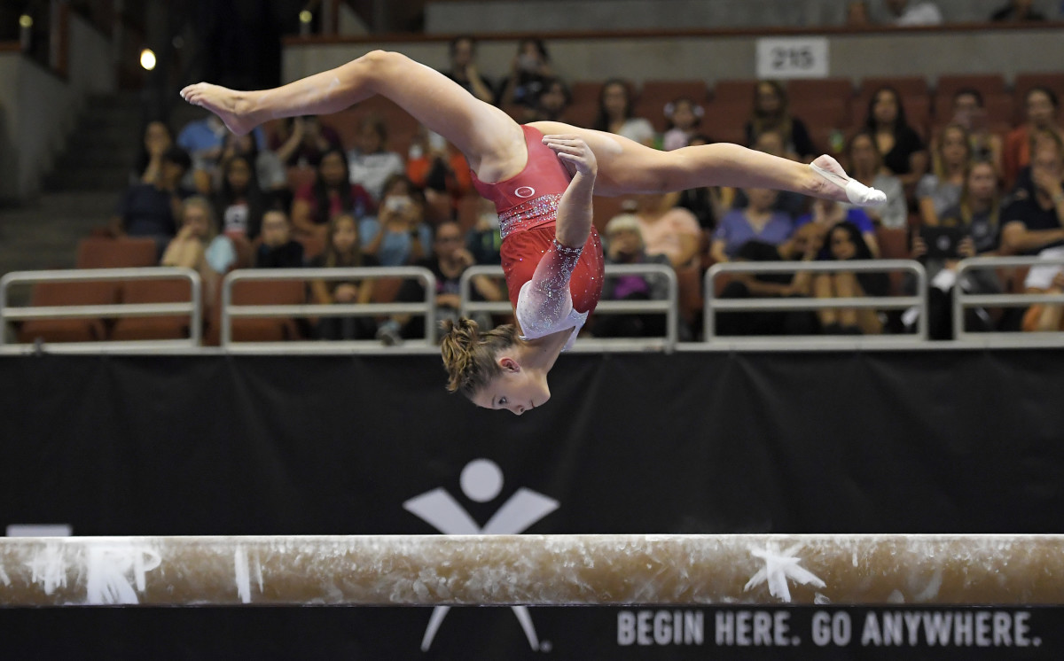 Smith vaults to early lead at US gymnastics championships - Sports ...