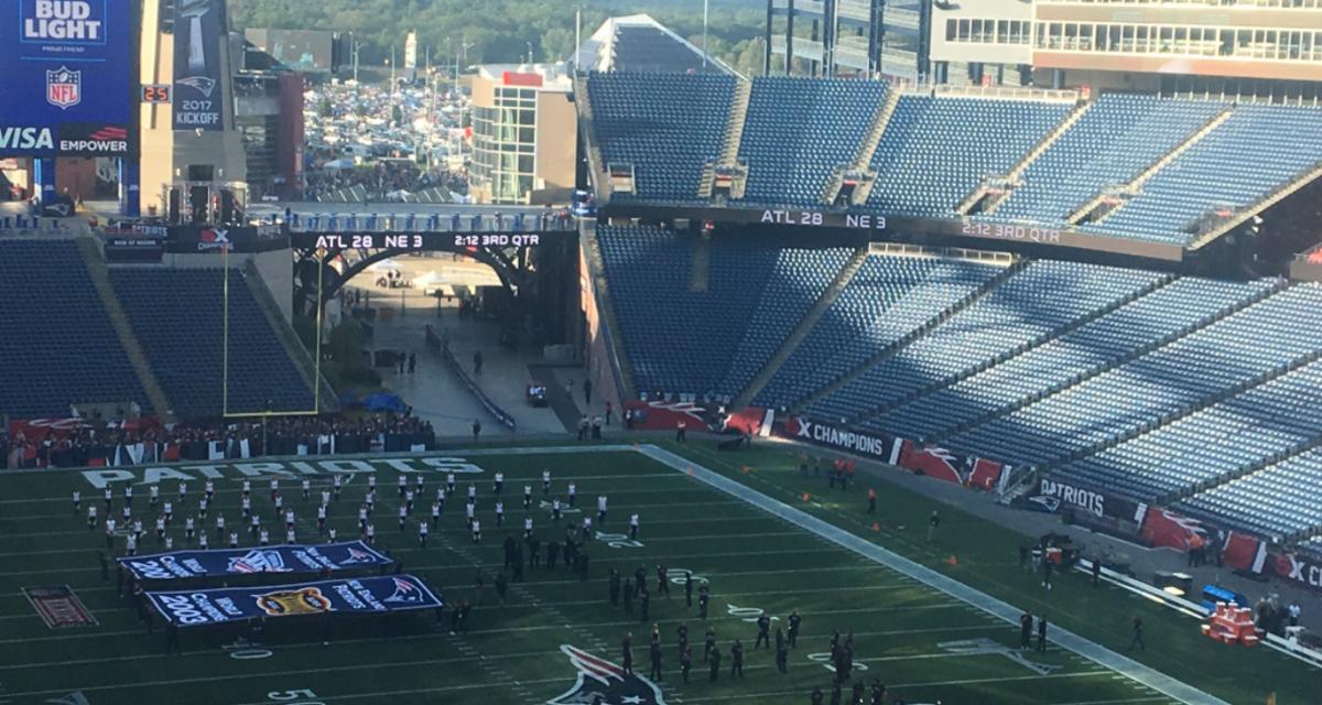 Patriots troll Falcons on opening scoreboard - Sports Illustrated