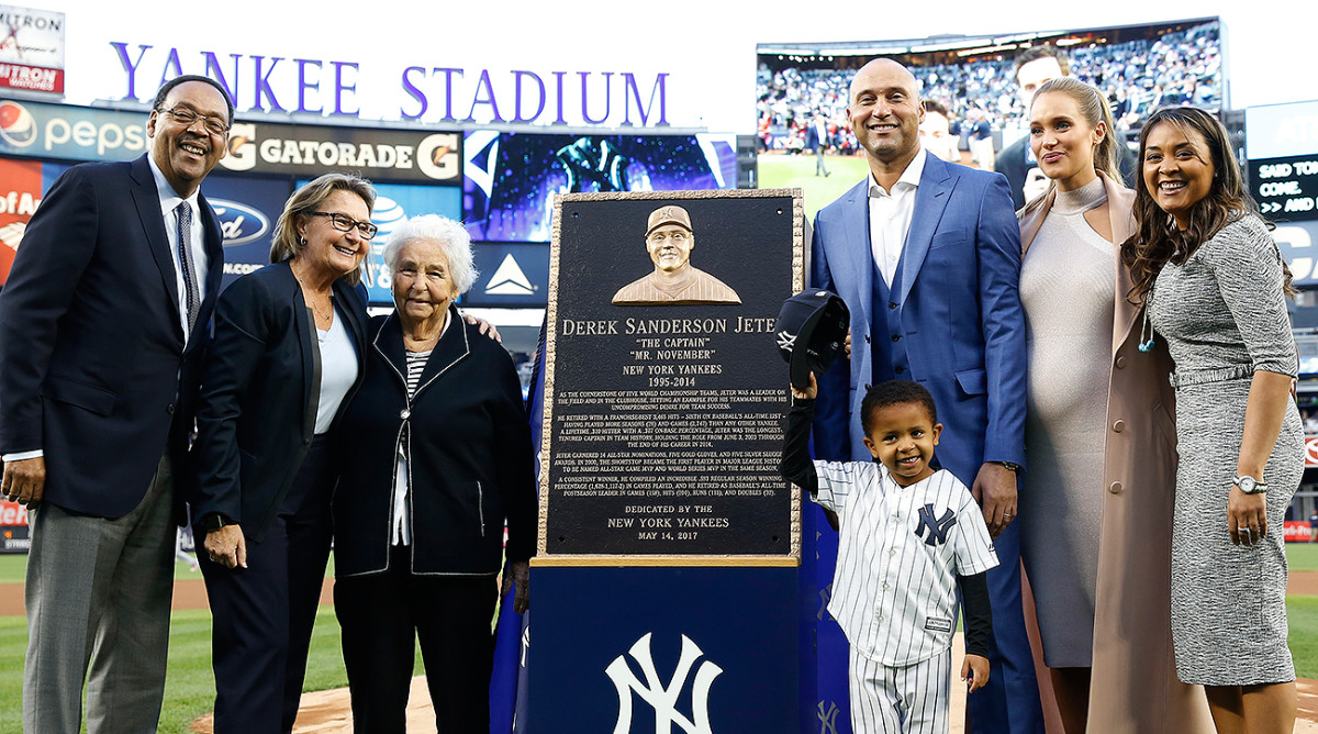 Derek Jeter handles Yankees number retirement like a pro - Sports ...