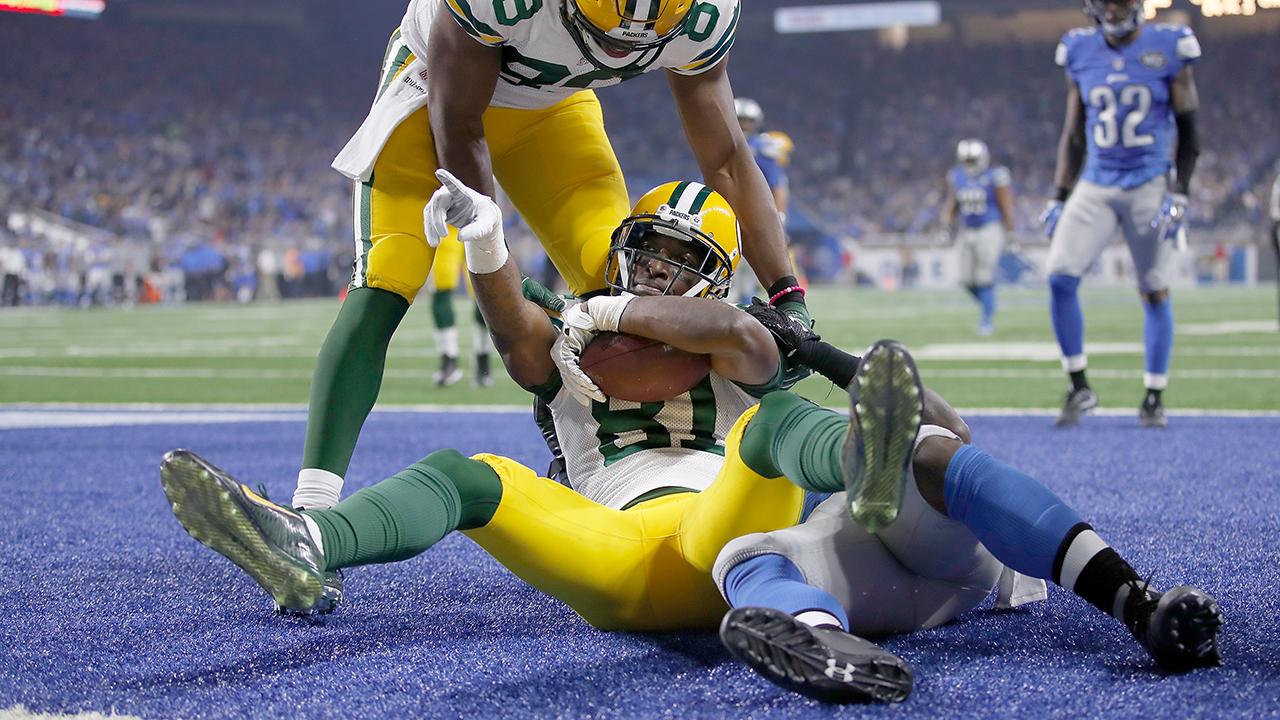 Aaron Rodgers finishes season on fire in Packers' win - Sports Illustrated