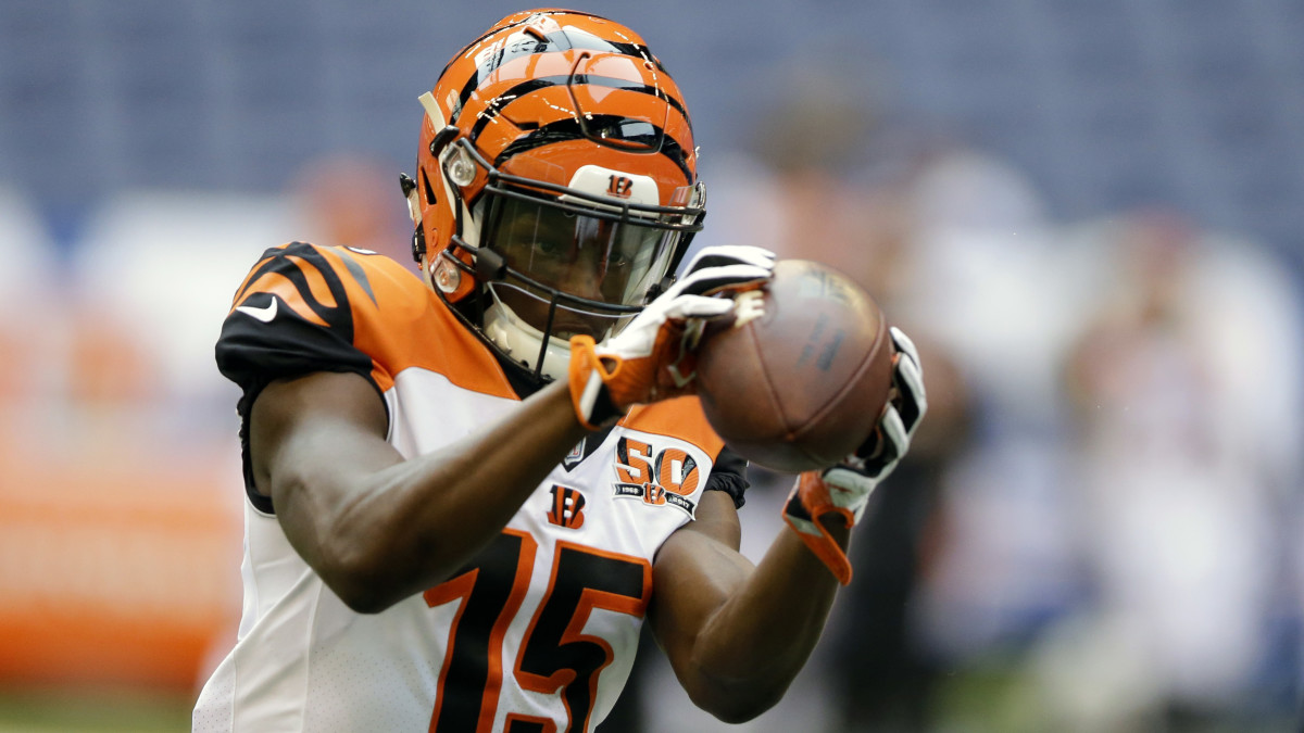 John Ross: Bengals WR leaves preseason game with knee injury - Sports ...