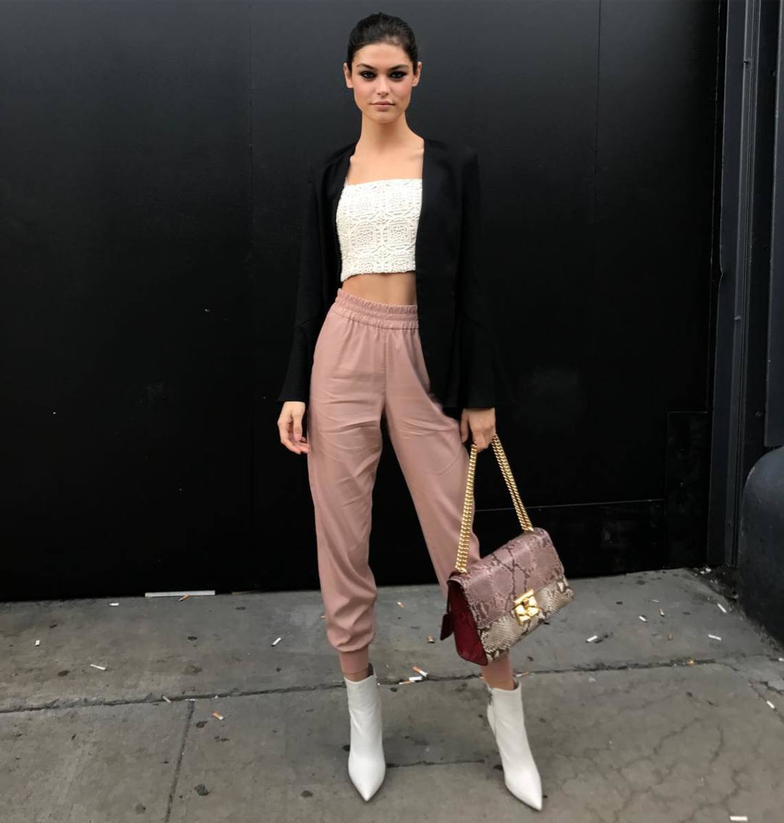 Friday Hot Clicks: Lauren Layne, Raiders-Chiefs ending - Sports Illustrated