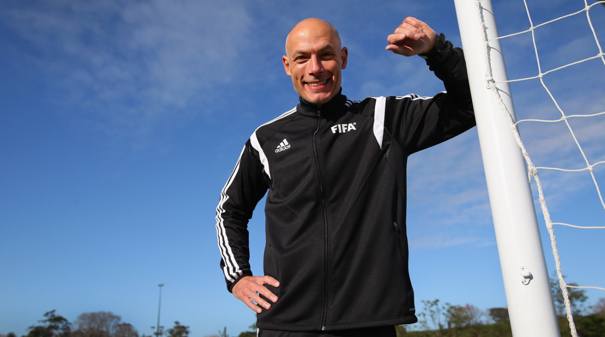 Howard Webb: PRO hires ex-referee to head VAR program - Sports Illustrated